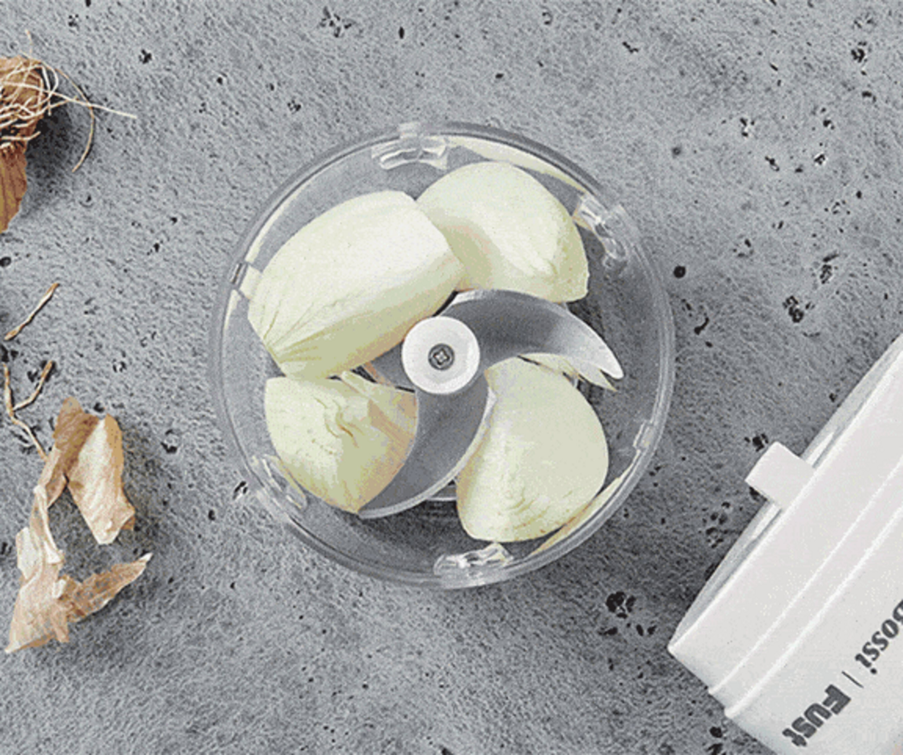 Coupe-oignons électrique, sans fil | Betty Bossi